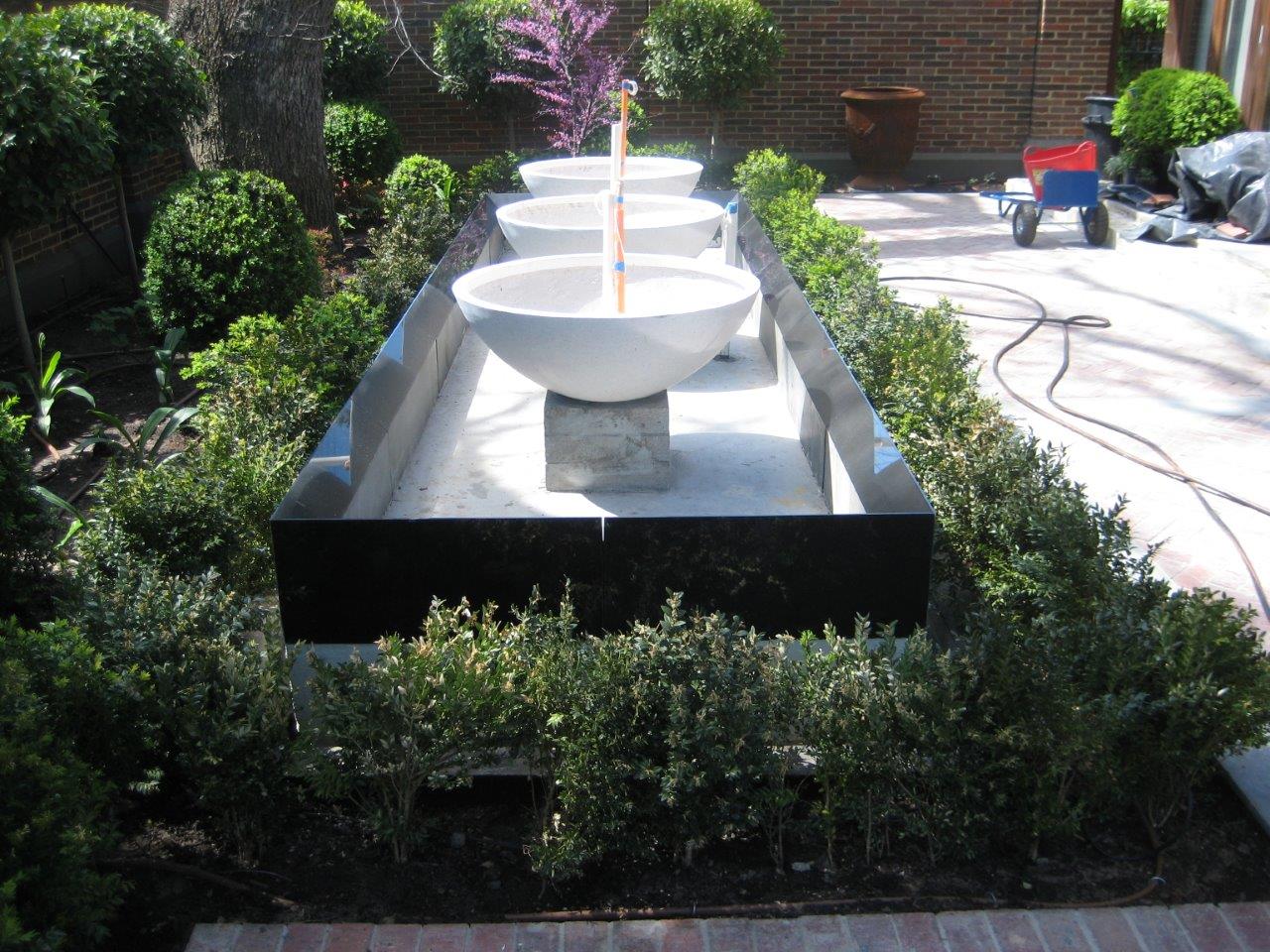 Floating bowl water feature: How we did it - Ian Barker Gardens